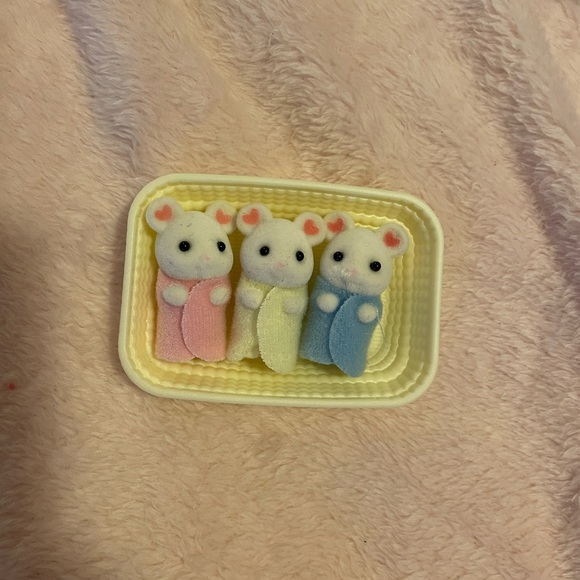 Toys | 52 Calico Critters Baby Mouse Triplets | Poshmark